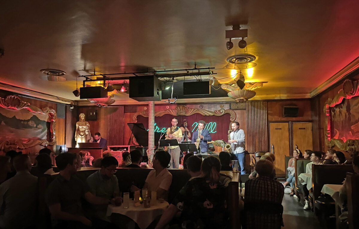 The Coolest Spot in Chicago – ROBERT LOERZEL