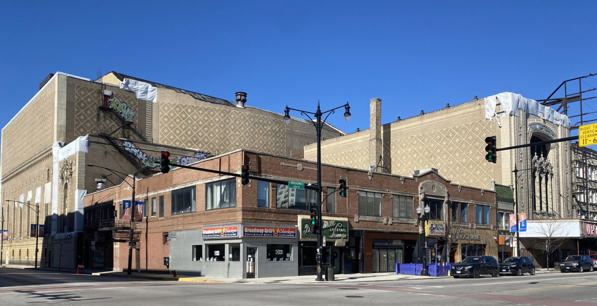 The Coolest Spot in Chicago – ROBERT LOERZEL