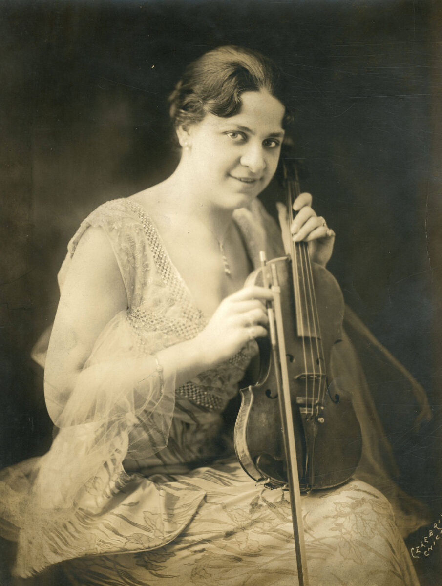 Miss Patricola, the Queen of the Cabaret – ROBERT LOERZEL